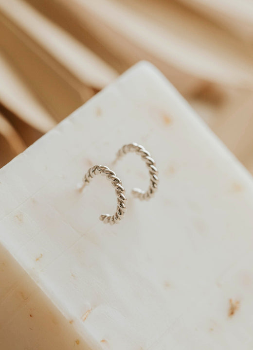 Hello Adorn: Fine Handmade Jewelry